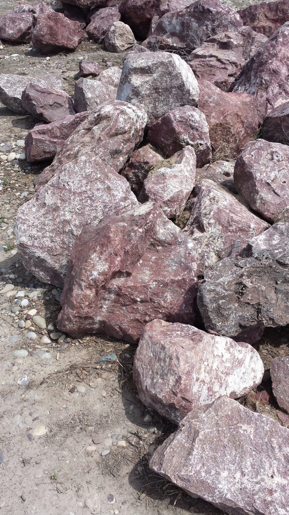 Landscape Boulders in Idaho Falls | Wolverine