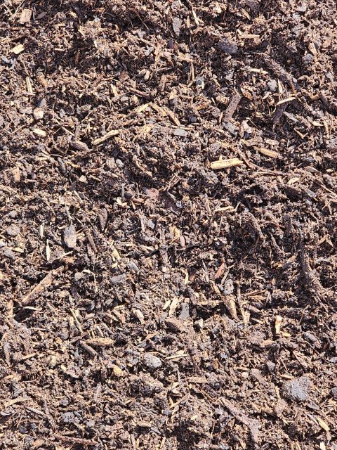Soil/Mulch - Wolverine Rock and Mulch