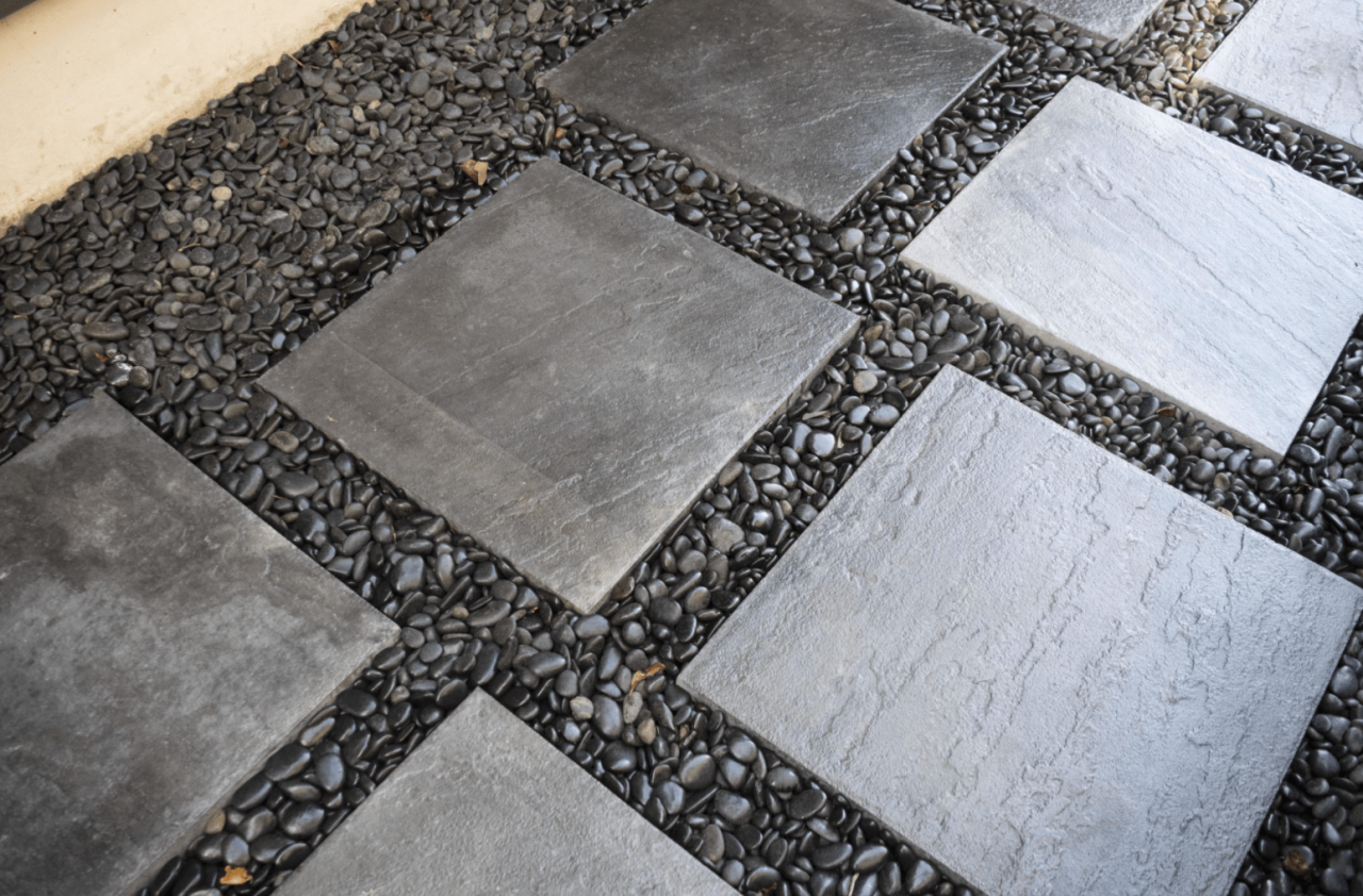 Pavers/Retaining - Wolverine Rock and Mulch